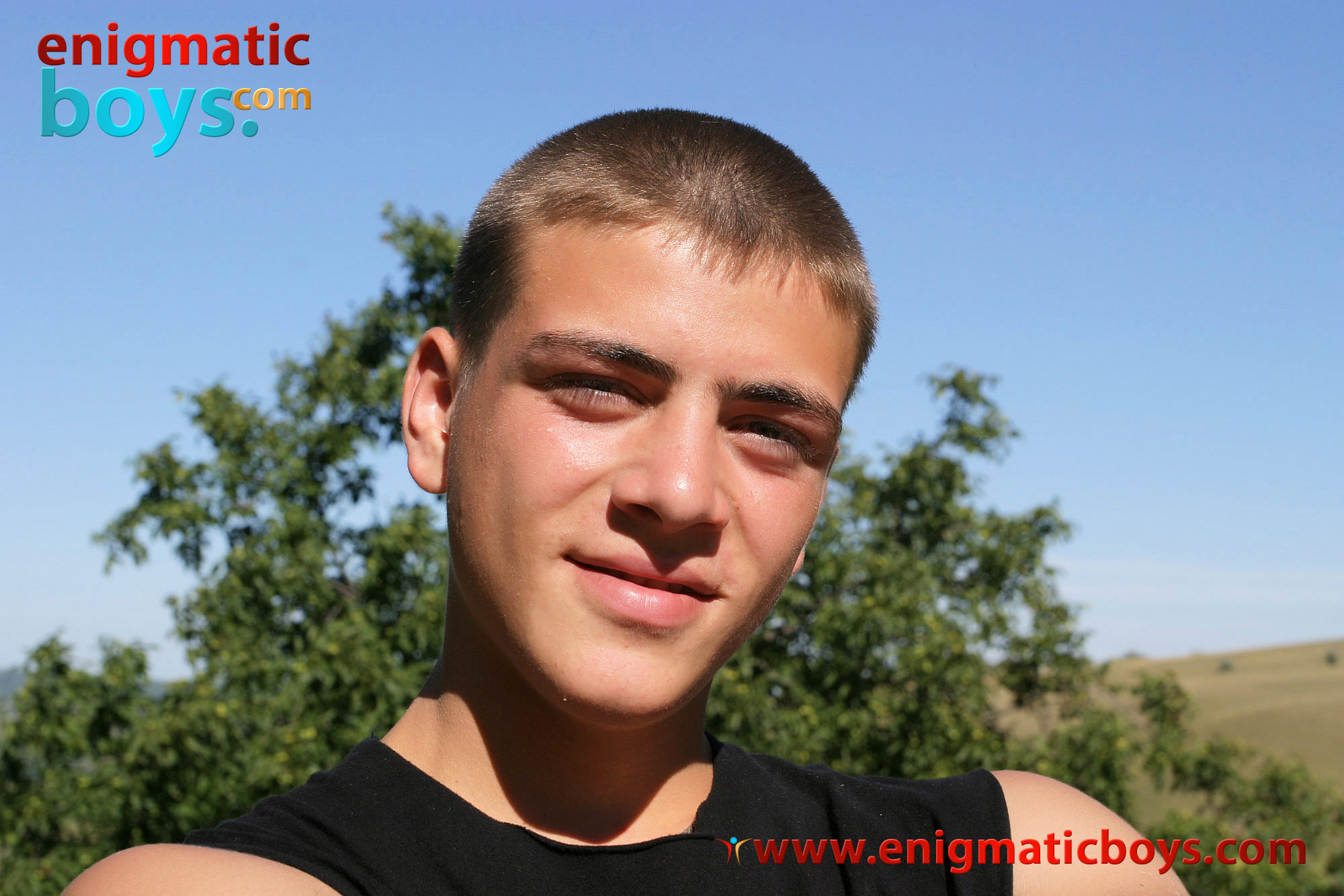 Photo album country boy Sasha and the watermelon | Twinkaboo.com