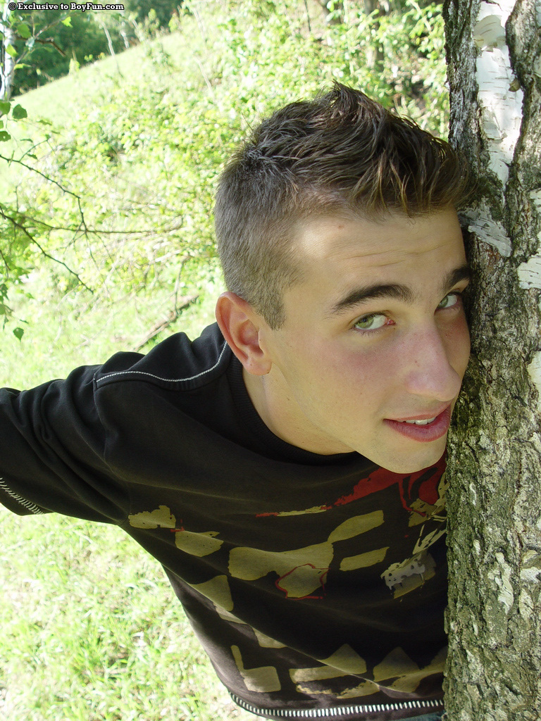 Photo album sweet Lucas jerking off outdoors | Twinkaboo.com