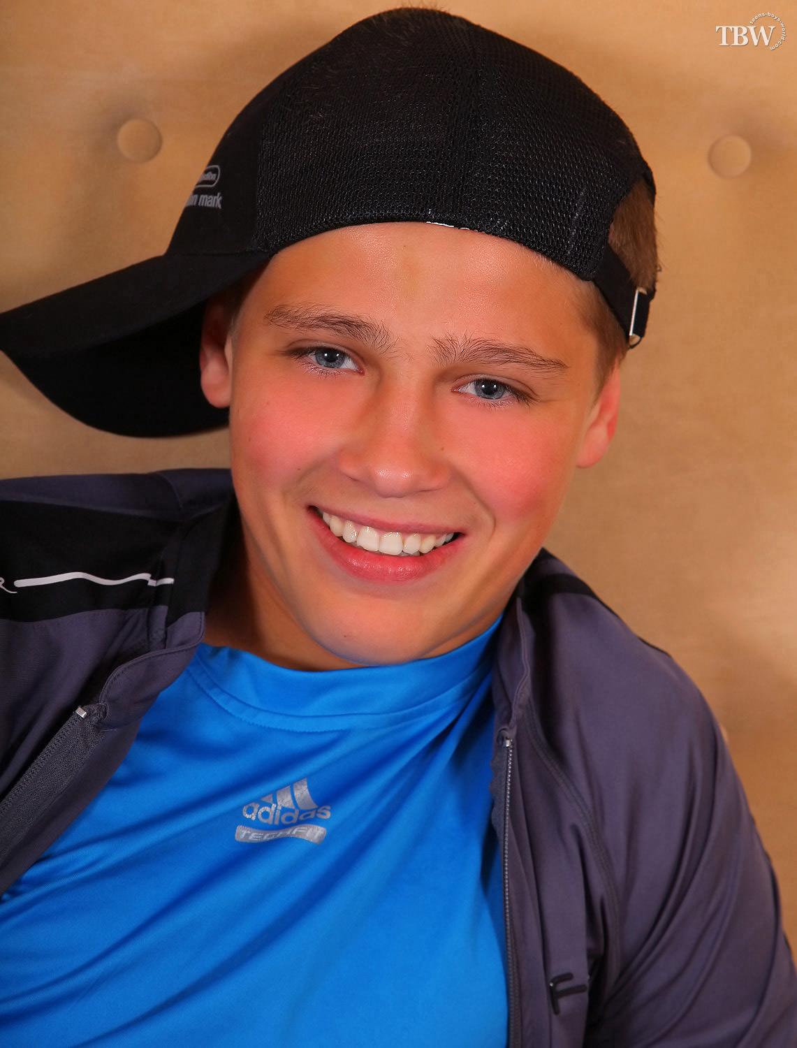 Photo album TBW Ugo Joyful | Twinkaboo.com