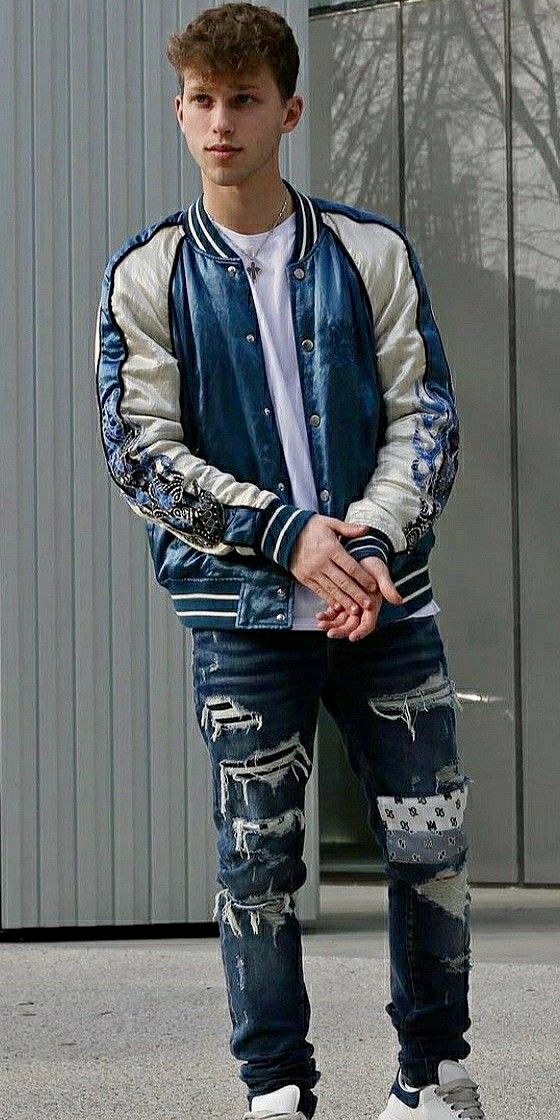 Photo album Cute boys in ripped jeans | Twinkaboo.com