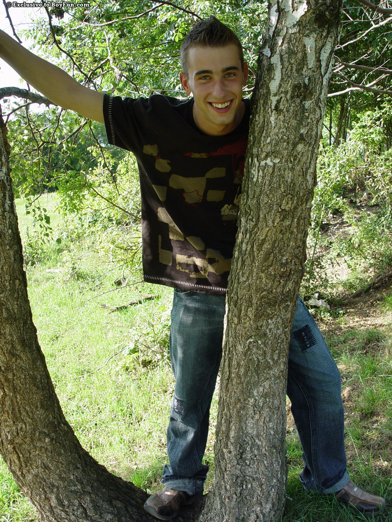 Photo album sweet Lucas jerking off outdoors | Twinkaboo.com